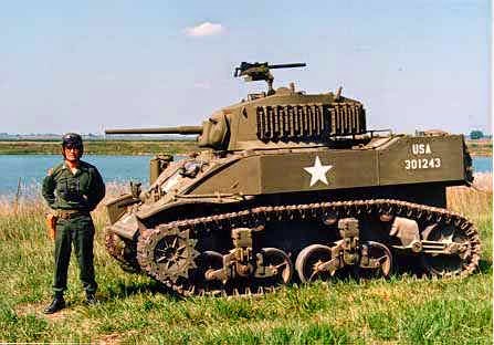 Armour force / Panssaroitu voima : M5 Tank (hydro)