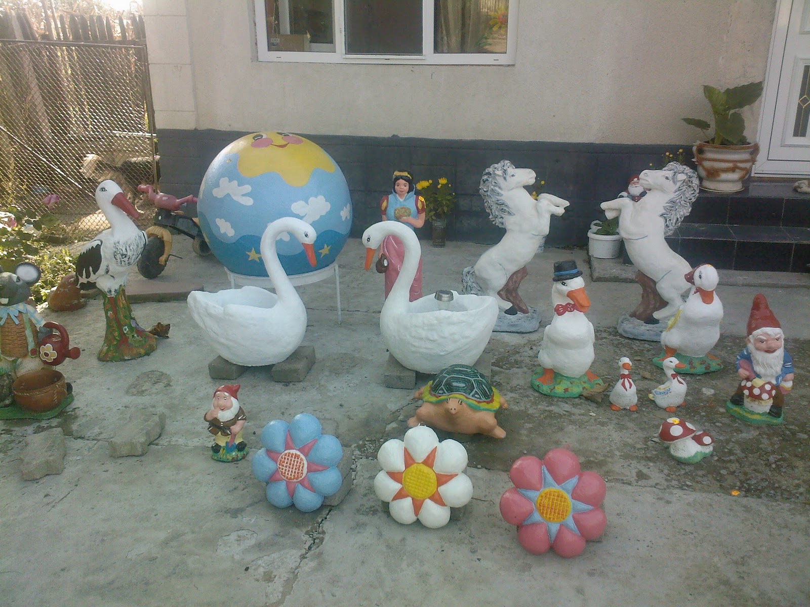 ornamente de gradina: pitici de gradina,ornamente gradina,cascade ...