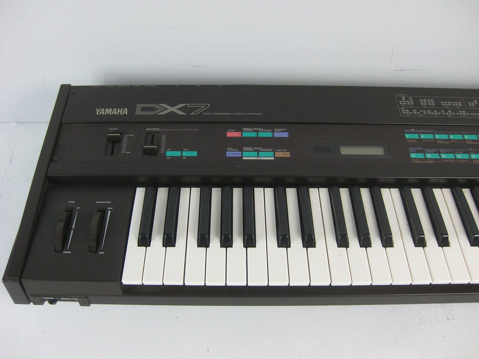 MATRIXSYNTH: "Special Edition" Yamaha DX7 Digital FM Synthesizer w ...
