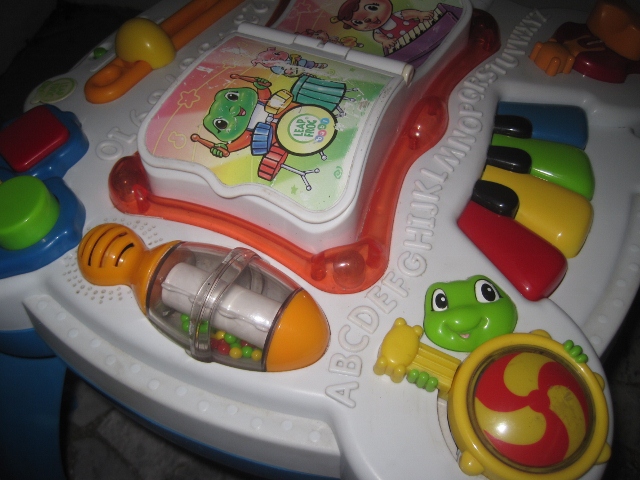JuaiMurah: Leapfrog Musical Activity Table