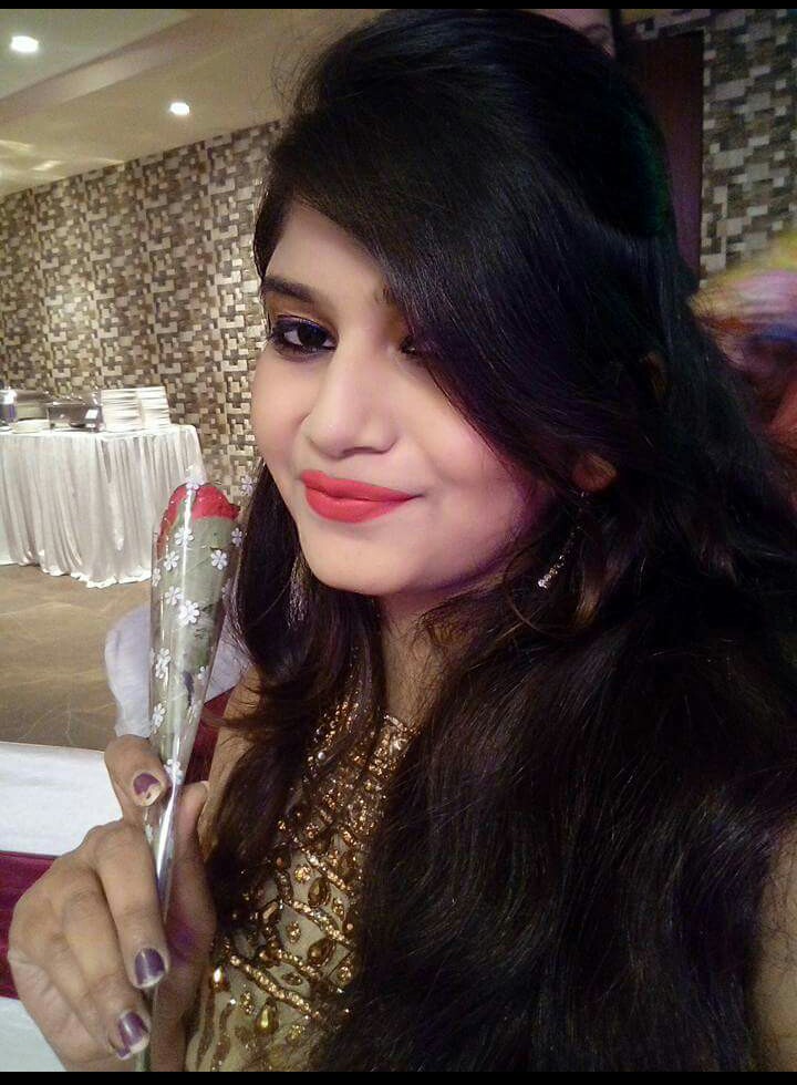 Portrait of Business Woman: Anchor Pooja Ahuja