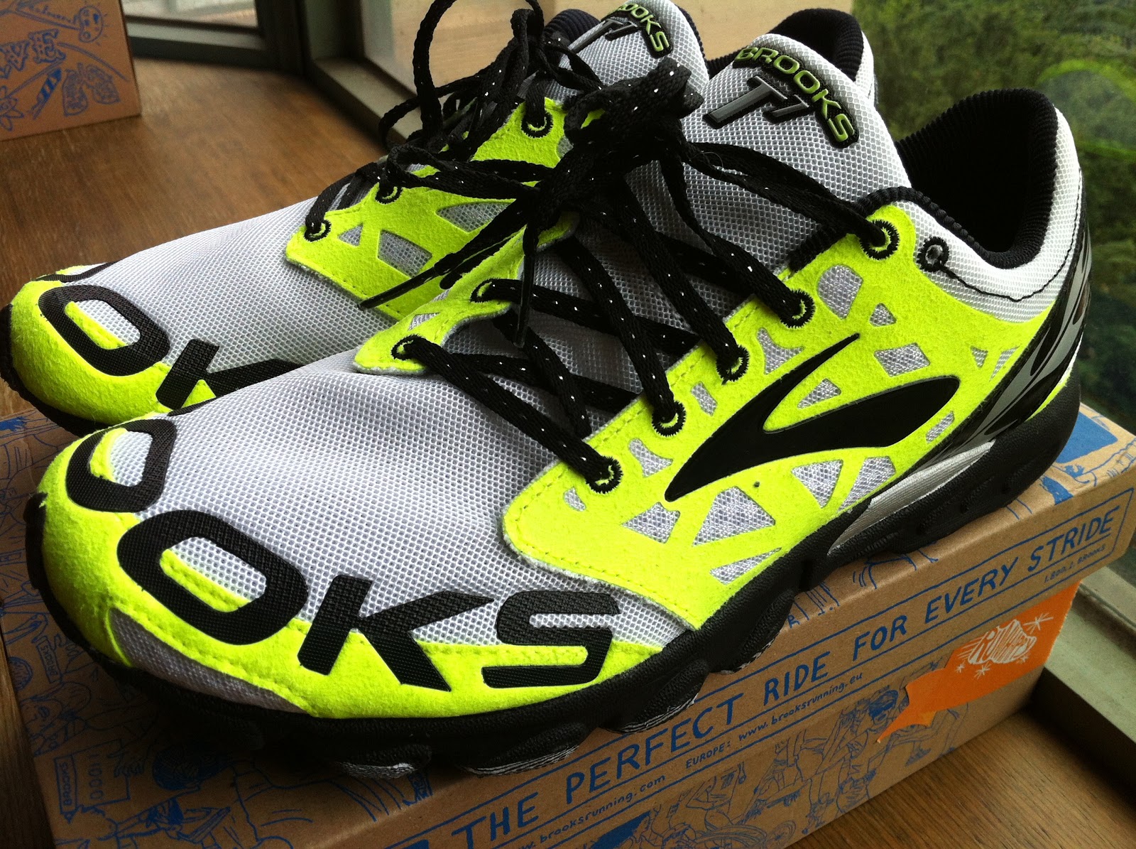 左衛門部屋: 【鞋測】Brooks T7 Racer - An amazing shoe.