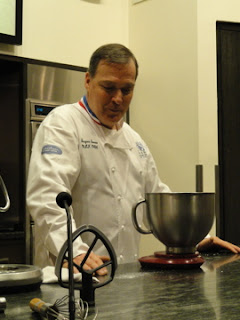 Food, Glorious Food!: Chef Jacques Torres Demos Viennoiserie