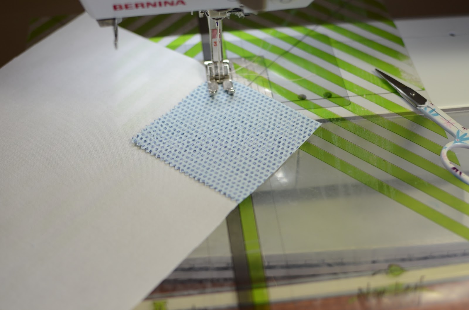 Hyacinth Quilt Designs: Nine-Patch/Snowball Quilt Tutorial