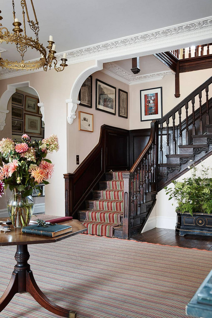 Edward Bulmer Queen Anne Country House | Decor Inspiration | Cool Chic ...