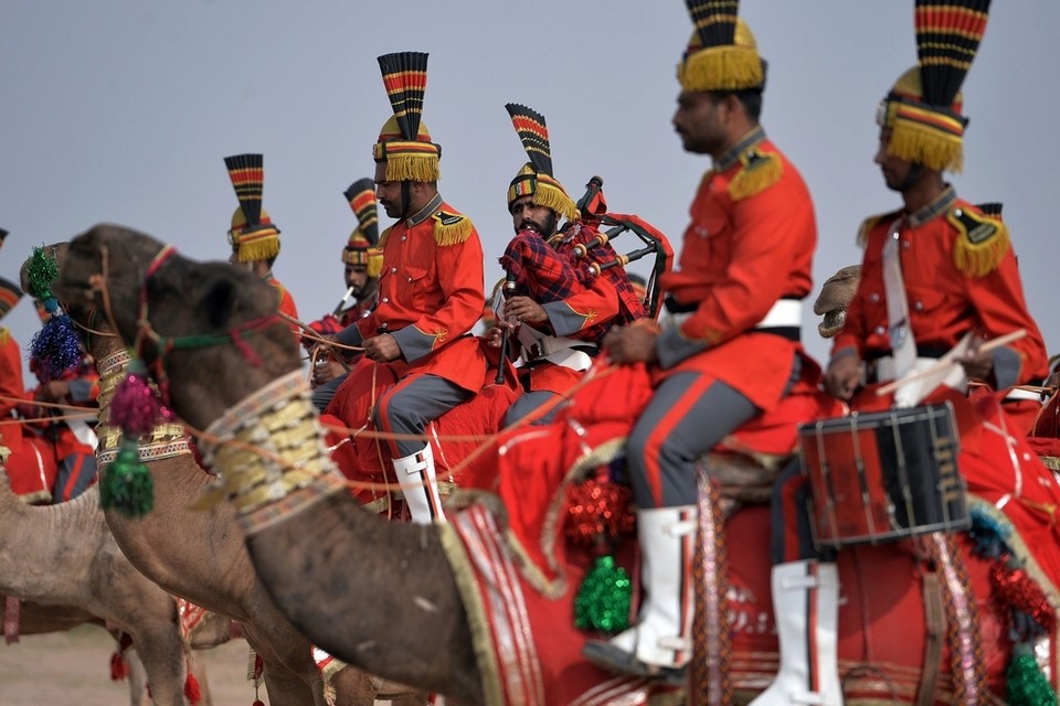CamelDabble TravelBabble: Military and Police Camels