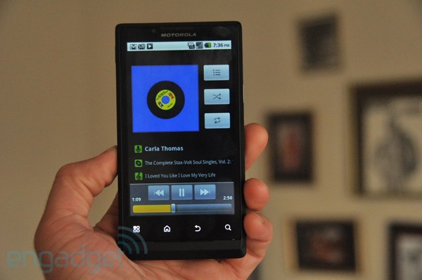 KUN: Motorola Triumph