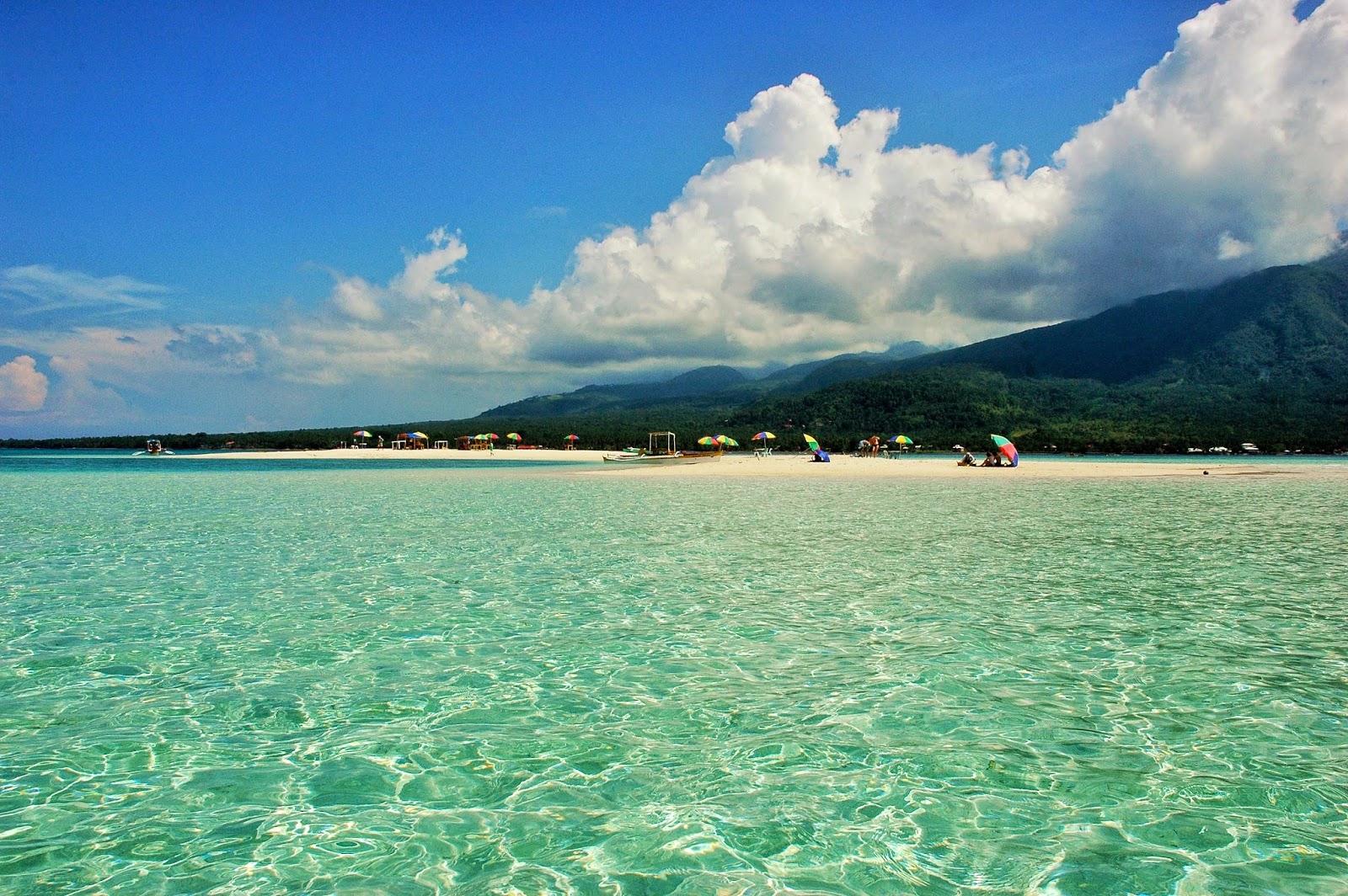 UN BILLETE DE IDA: WHITE ISLAND, UNA MAS DE LAS 7.107 ISLAS FILIPINAS