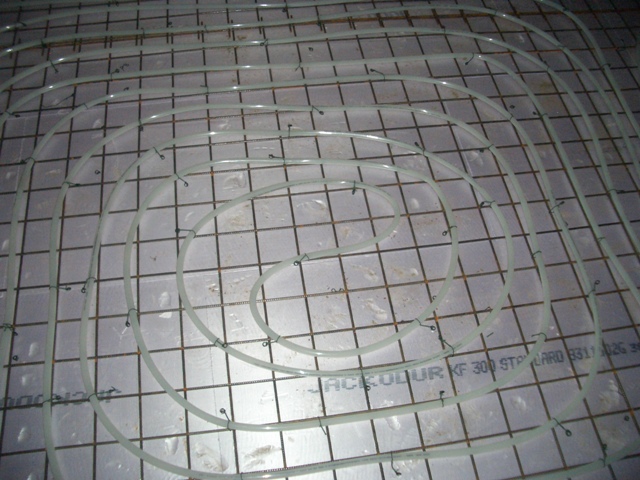 Vlierdenseweg 190: Vloerverwarming in de garage