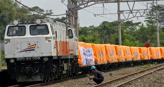 PT. KAI Luncurkan KA Semen Tiga Roda ~ Tiket KAI dan Info Kereta Api ...