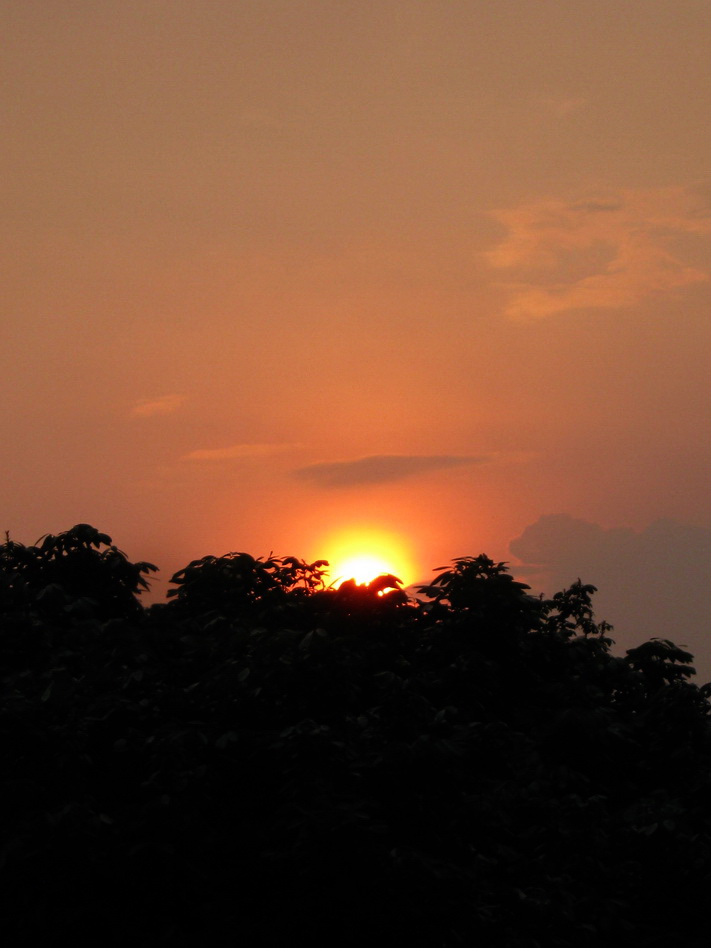 Sky Watch : Afternoon Sun