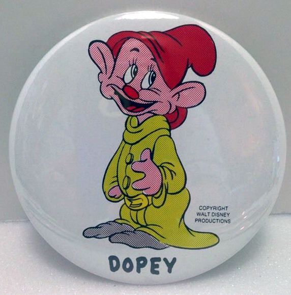 Filmic Light - Snow White Archive: 1975 Snow White & Dwarfs Pin-Back ...