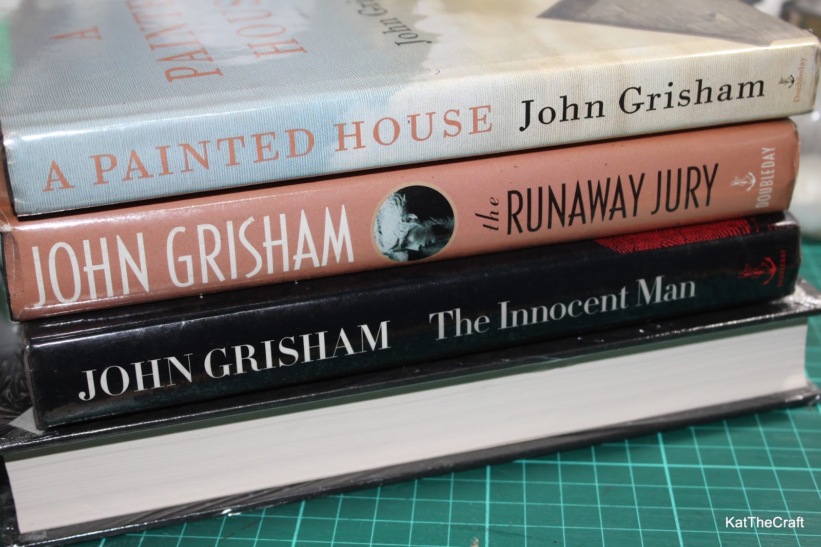 So Many Things to Do, So Little Time: Repurposed Book - DIY Book Safe