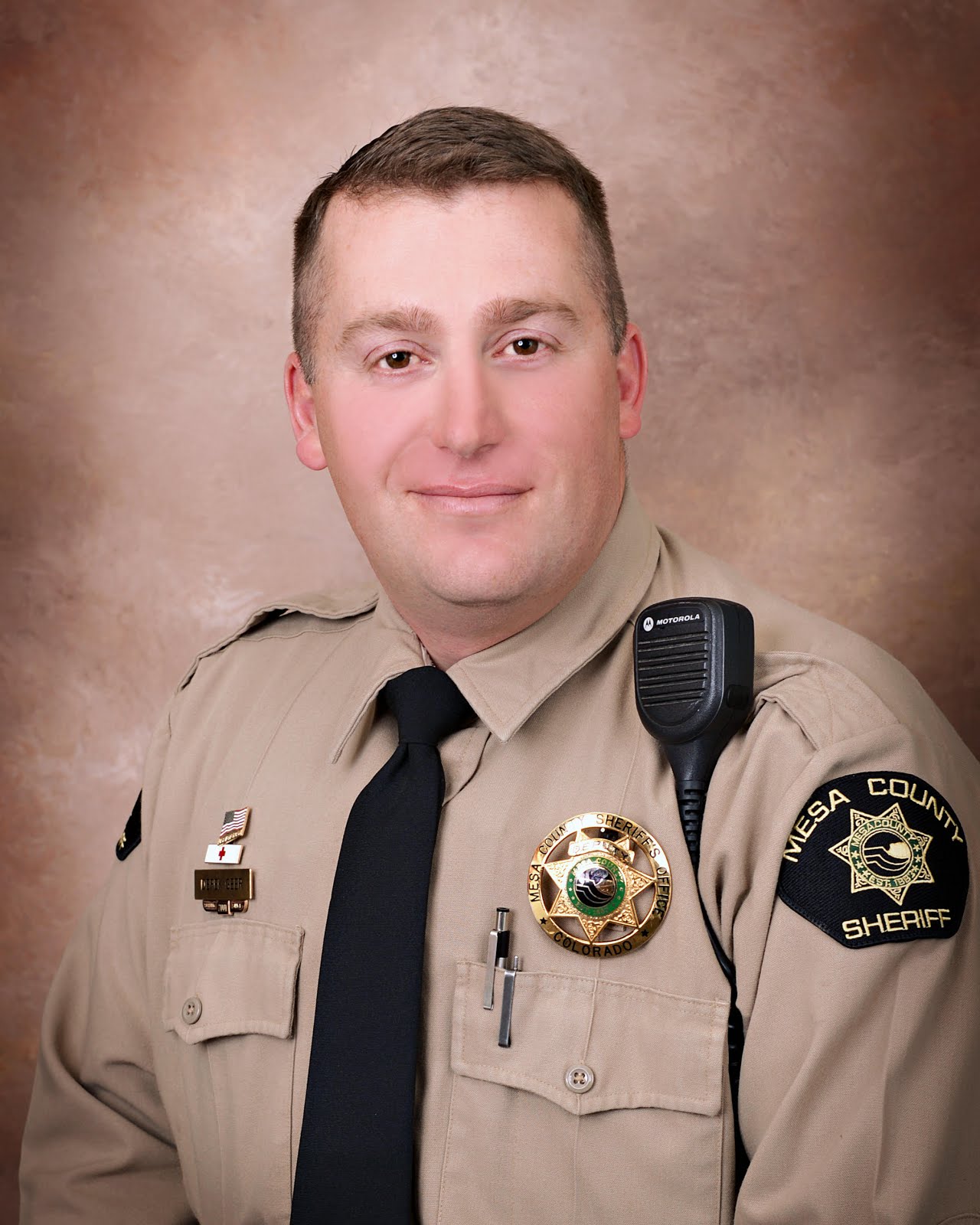 MCSO NEWS: MCSO Deputy Shot, Suspect in Custody #MCSOOIT MCSO NEWS: MCSO Deputy Shot, Suspect in Custody #MCSOOIT