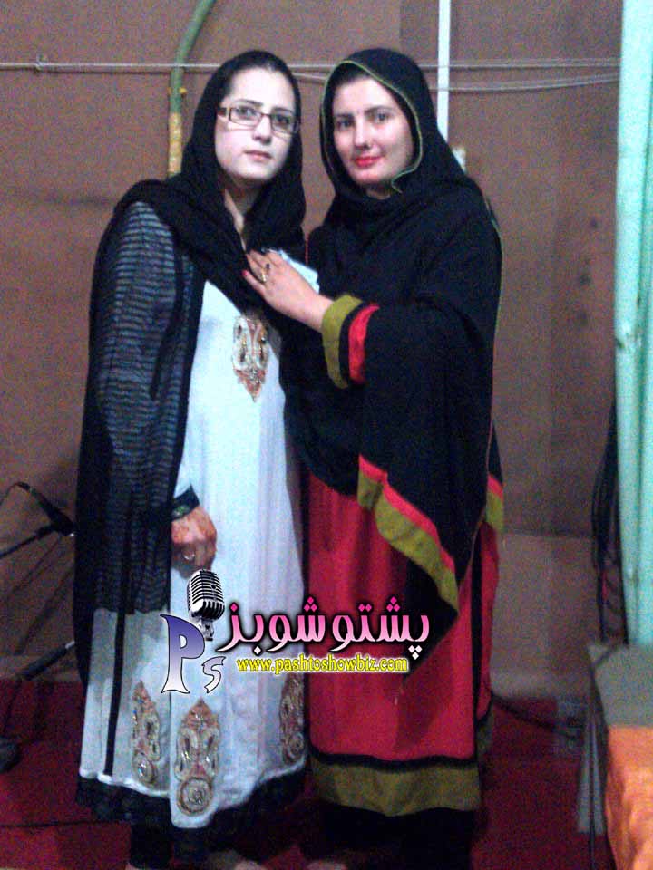 Two Pashto Female Singer Doctor Laila Khan and Nazia Iqbal