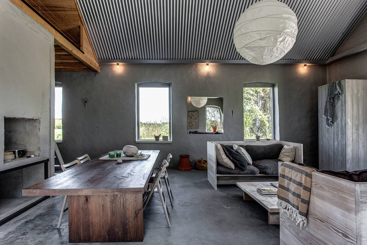 Industrial style renovated countryhouse in Gotland