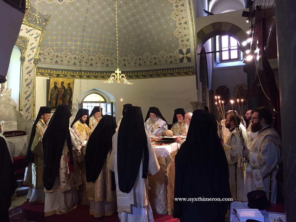 ΦΩΣ ΦΑΝΑΡΙΟΥ: ΠΑΤΡΙΑΡΧΙΚΗ ΚΑΙ ΣΥΝΟΔΙΚΗ ΛΕΙΤΟΥΡΓΙΑ ΣΗΜΕΡΑ ΣΤΟ ΦΑΝΑΡΙ ΓΙΑ ...