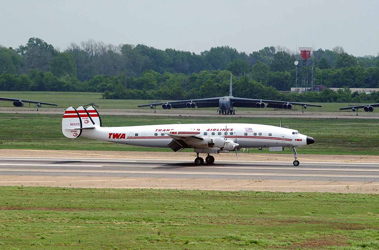 nhungdoicanh: Lockheed L-1049 Super Constellation