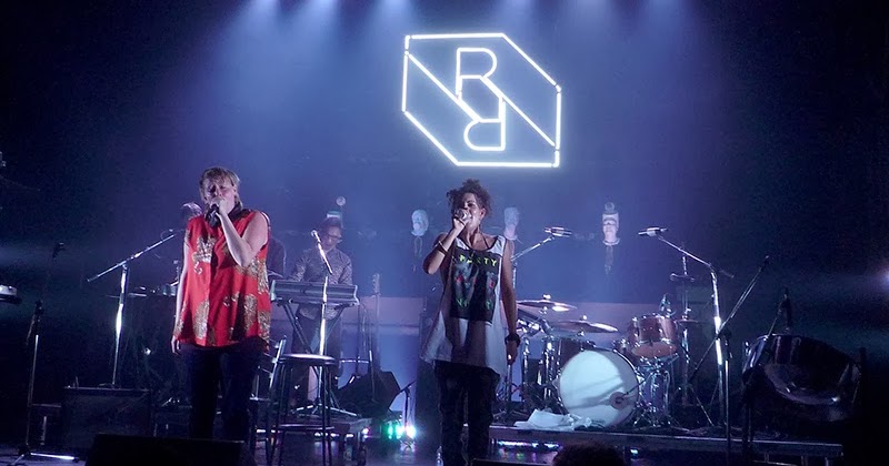 Neuf bulles dans le ciel: Random Recipe : Lancement de Kill the Hook