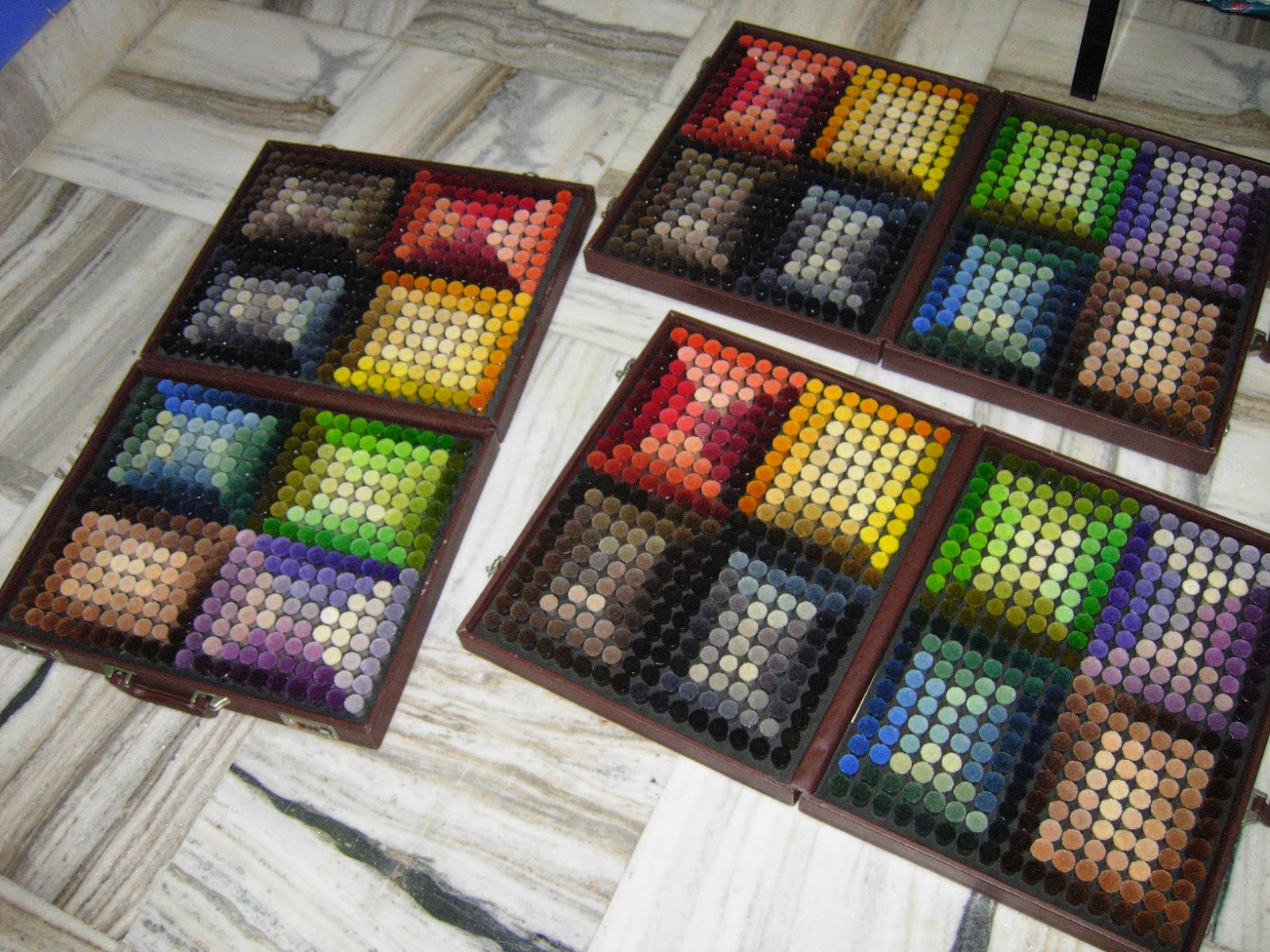 Rugs and Carpets in India: CUSTOM CARPET COLOUR POM BOX IN WOOL AND VISCOSE