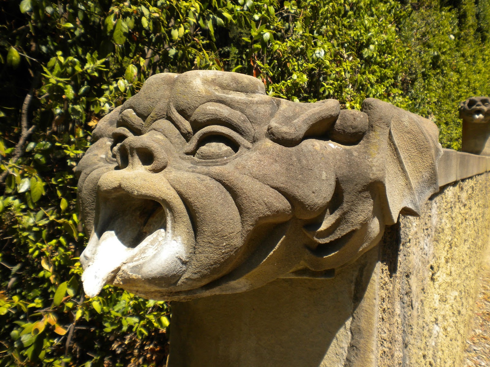 Groteskology: Down In The Grotto