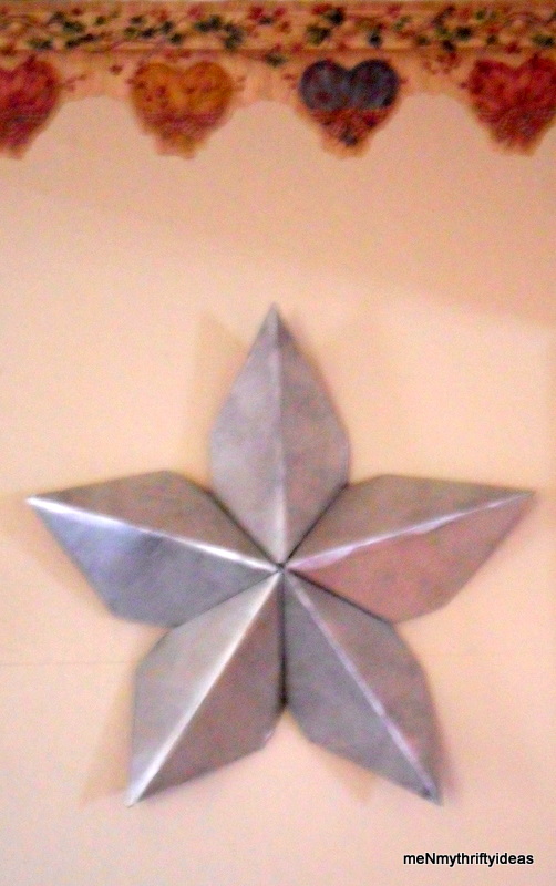 me and my thrifty ideas: DIY Cardboard Barn Star