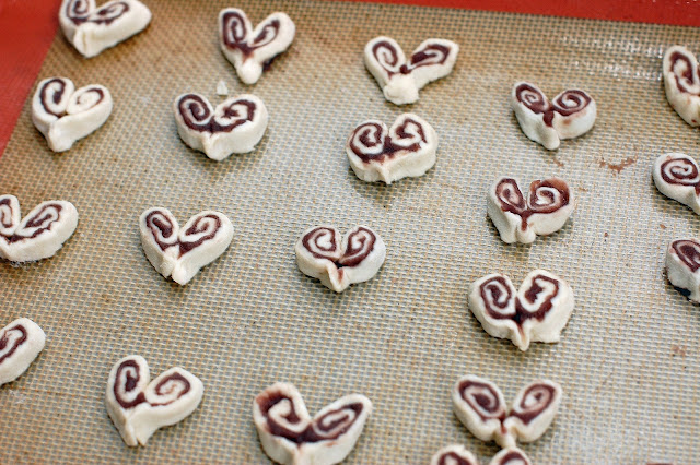 In Michelle's Kitchen: Red Bean Puff Pastries