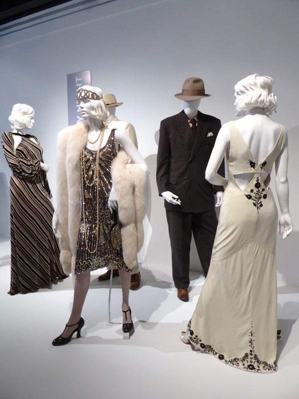 Hollywood Movie Costumes and Props: Live by Night film costumes on ...