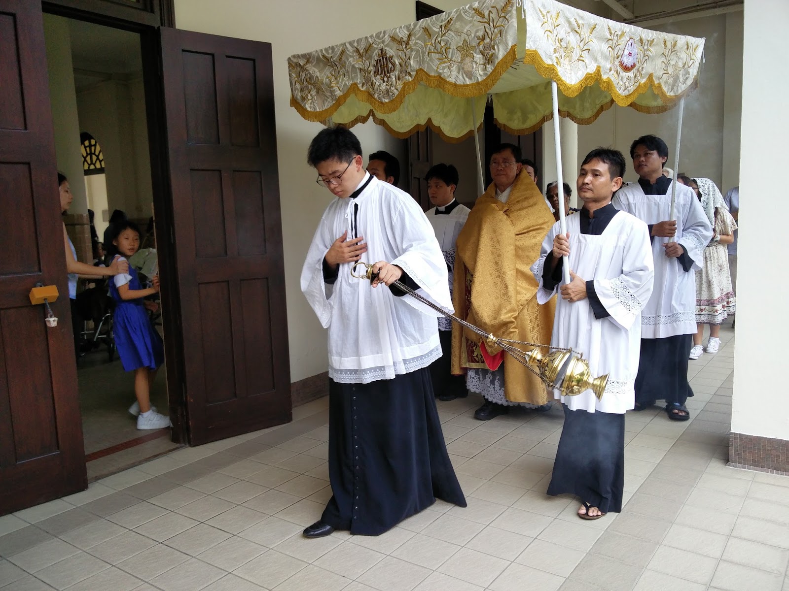 New Liturgical Movement: Latin and the Latin Mass in Singapore