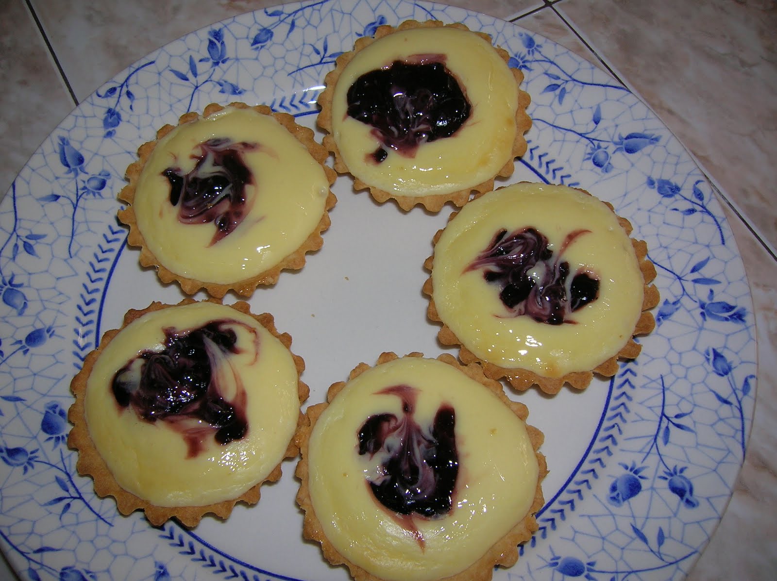 Cakes, Cakes N more: Tarts .... heavenly cheese tarts