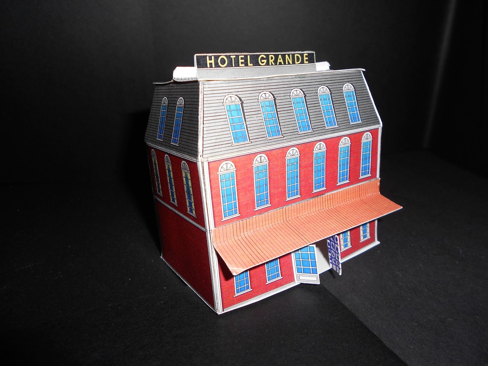 LAS MAQUETAS DE MAMARRO - PAPER MODEL: HOTEL GRANDE