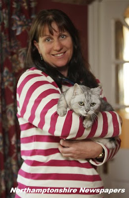 Catsparella: Meet Smokey, The World's Loudest Purring Cat!