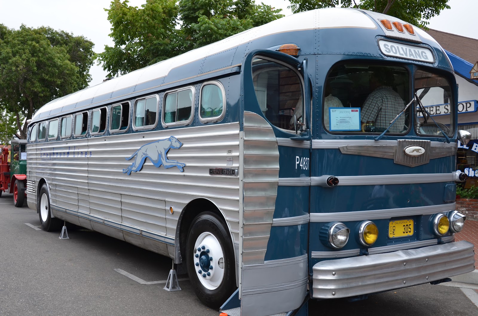 small town me: Thematic Photographic: Retro