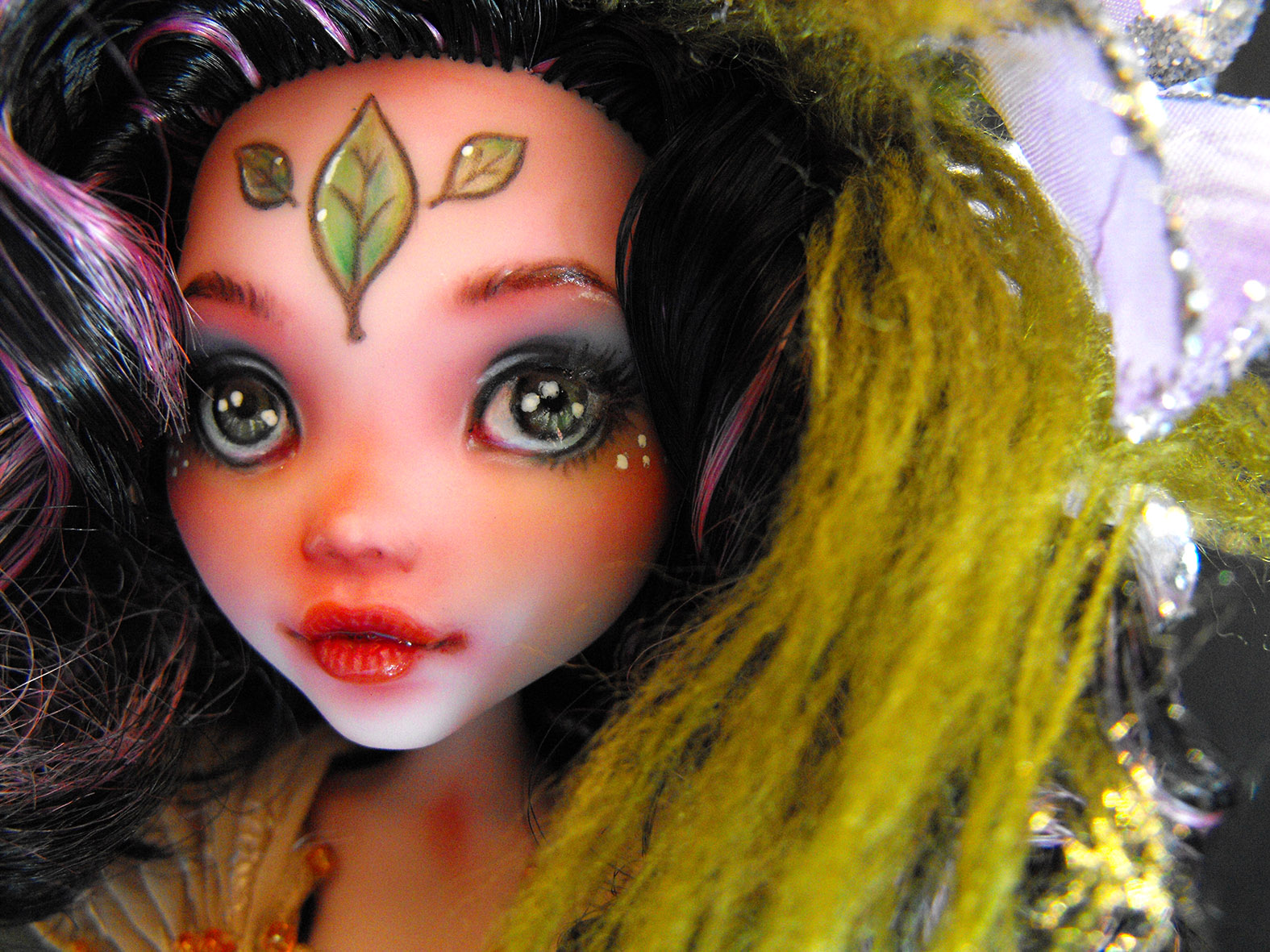 Magikk Monster high ooak dolls and clothes: New video of my fairy butterfly