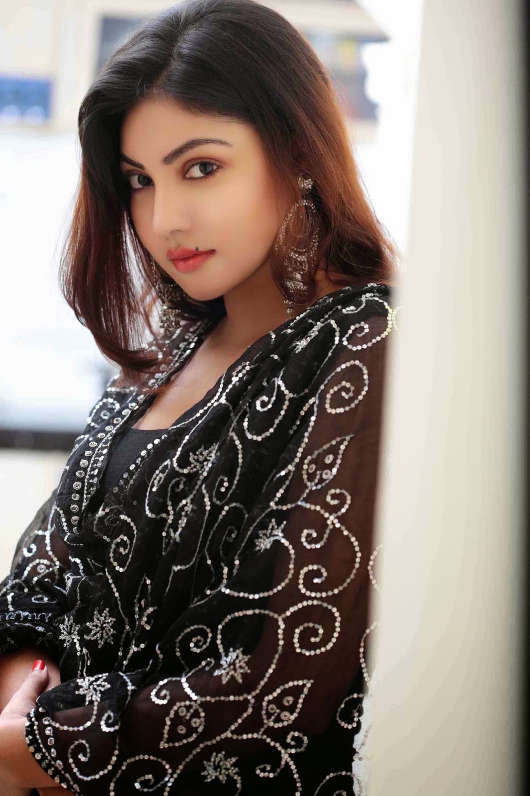 Actress Komal Jha Hot Photoshoot | Spicy Photo Gallery and Latest Movie ...