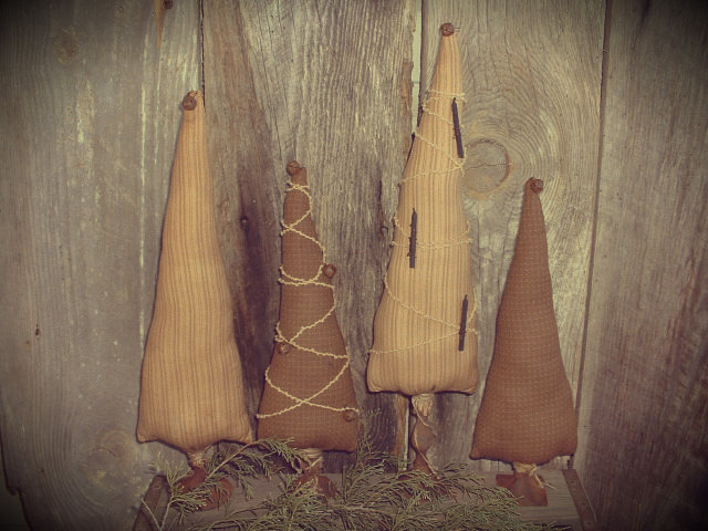 Daughternature Primitive Folk Art: Primitive Christmas Trees, Christmas ...