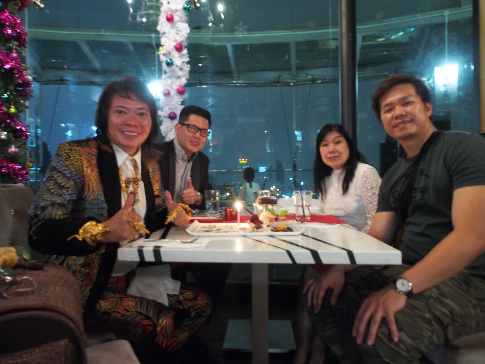 JE TunNel: Hemisphere Restaurant & Bar @ Regalia Serviced Apartment ...