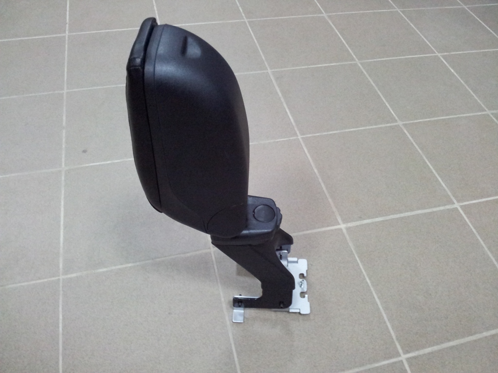 Piese Auto si Accesorii pentru Dacia Duster: Elemente Tuning Interior