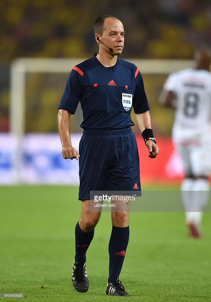 sportcampina: Marius Avram arbitrează partida Honved Budapesta - FK ...