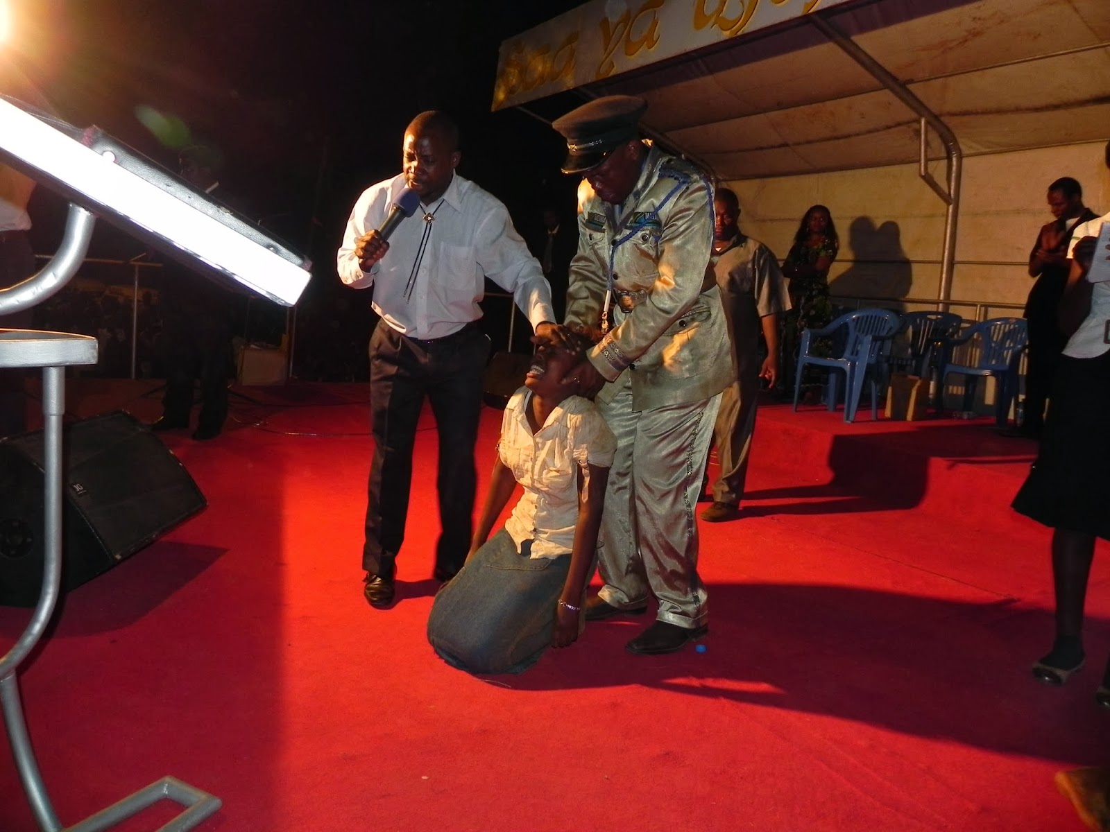 Ufufuo Na Uzima SHUHUDA/TESTIMONIES: APONYWA MATATIZO YA MOYO NA UVIMBE ...