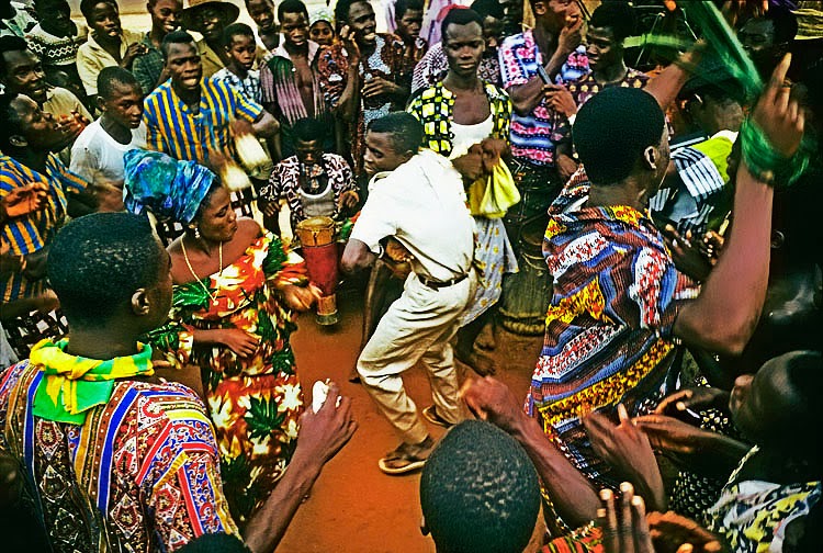 Fascinating Humanity: Benin: Ewe People Dancing