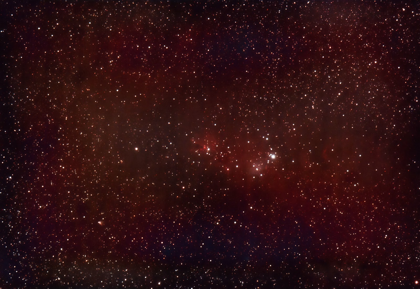 NEBULOSA DEL CONO NGC 2264, NEBULOSA VARIABLE DE HUBBLE NGC 2261