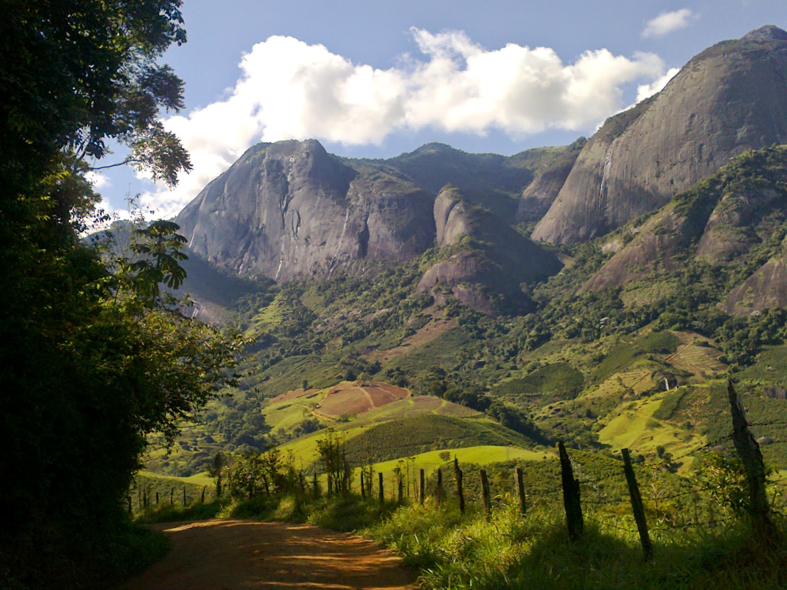 Teologia, vida e paixão: Conhecendo Castelo - ES
