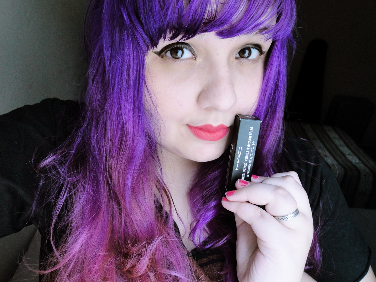 Uma blogueira pobre: Resenha: Relentlessly Red