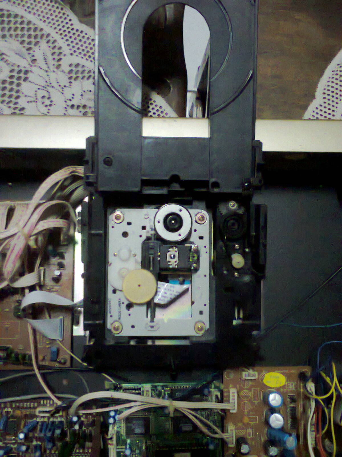 Memperbaiki DVD Player Sonic Rusak