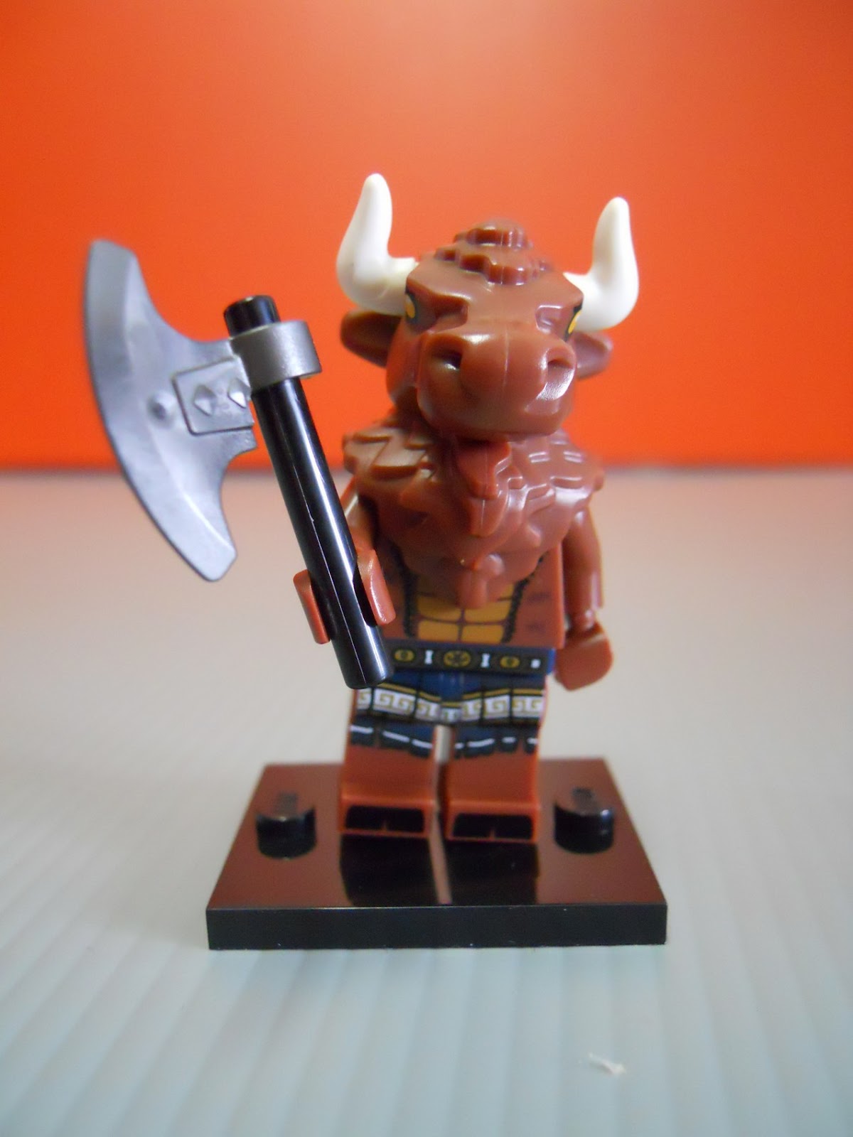 Dexters Diecasts (DexDC): LEGO Minifigure Series 6 ~ Minotaur