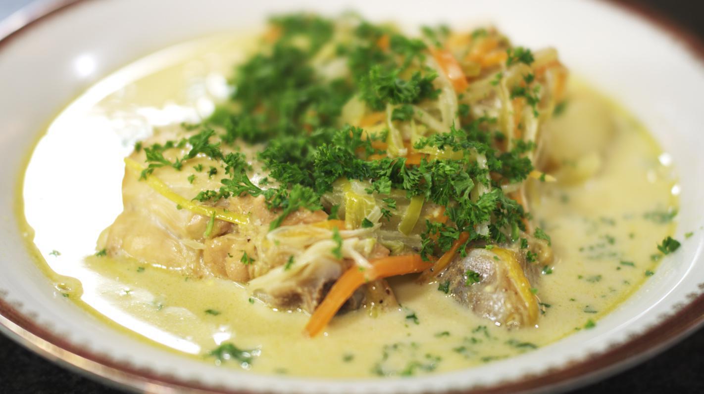 8 MAKANAN KHAS BELANDA YANG LEZAT DAN POPULER