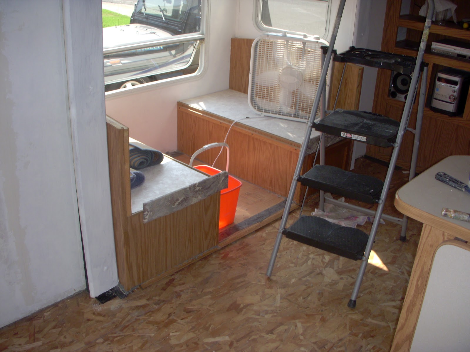 Honey's Treasures: 5th Wheel Remodel
