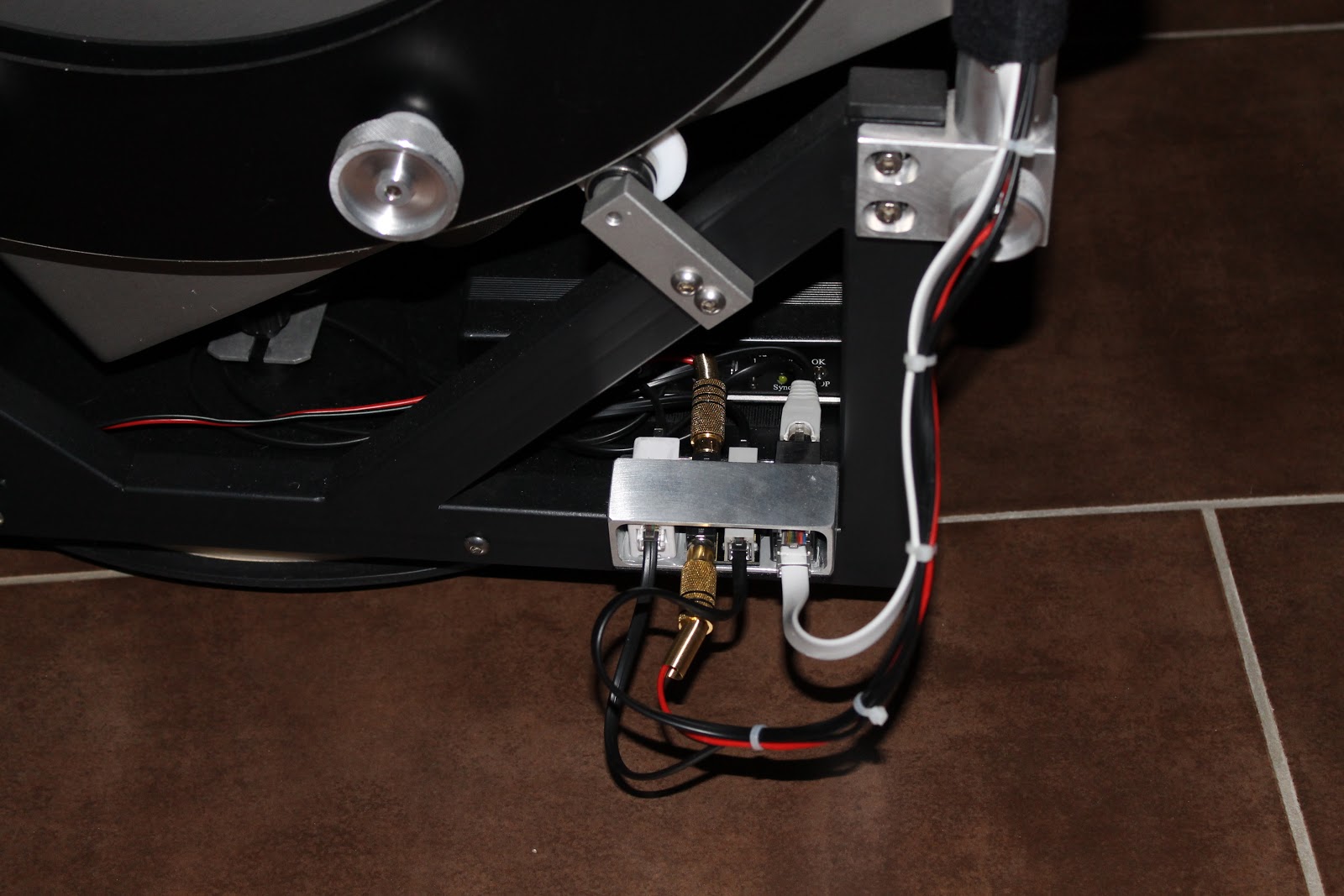 STELLARVIEW ET SKYVISION DEVELOPPEMENT: LE SERVO-CAT