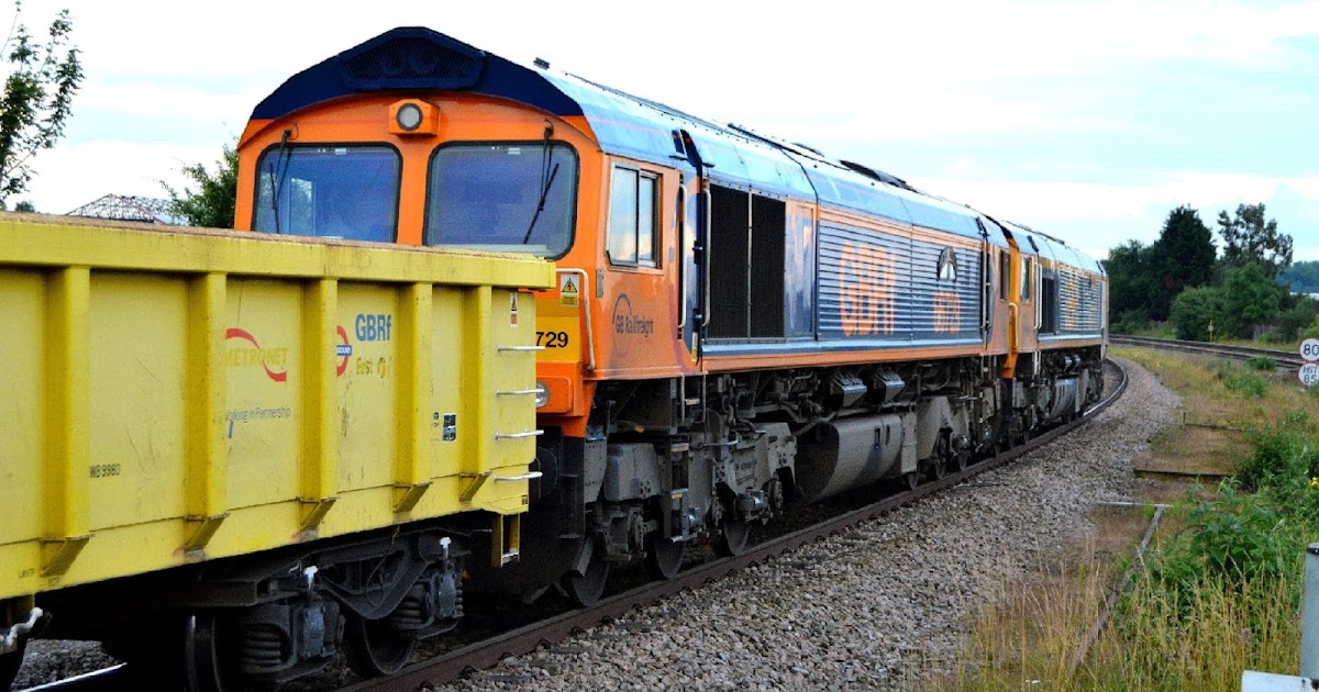 'Along These Tracks' Train Photos Site : Photo Class 66729 and 66717 ...